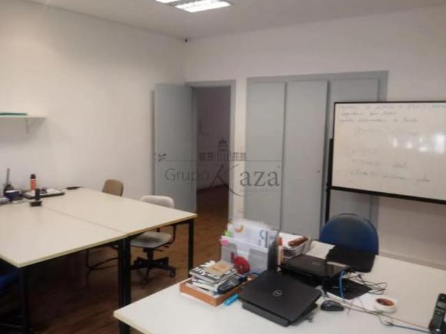 Casa Comercial Higienópolis 570m²