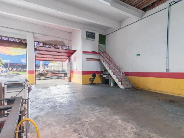Casa comercial na Avenida Duque de Caxias, N. 150 • 414 m²
