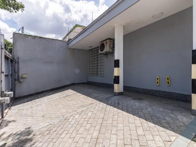 Casa comercial na Rua Cardoso de Almeida, N. 2289 • 280 m²