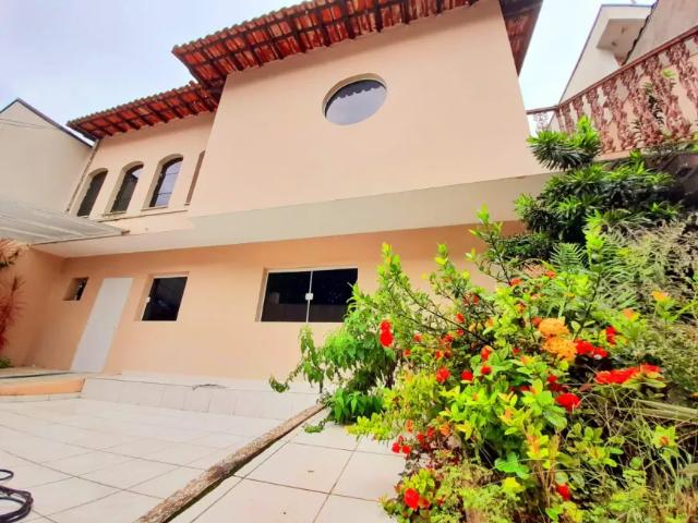 Casa comercial na Rua José Oscar Abreu Sampaio, 280 • 440 m²