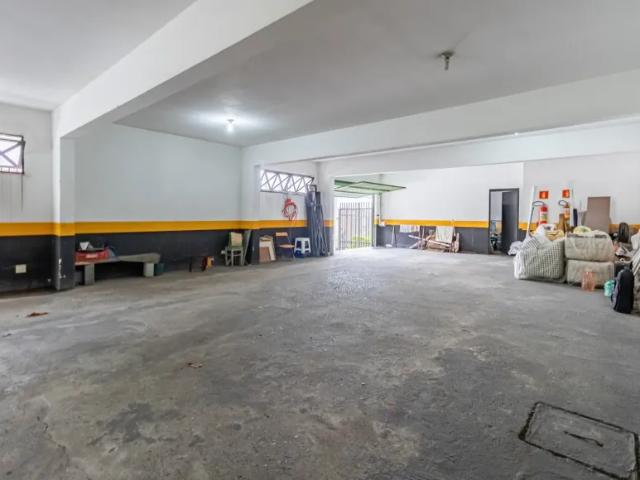 Casa comercial na Rua José Jannarelli, N. 710 • 480 m²