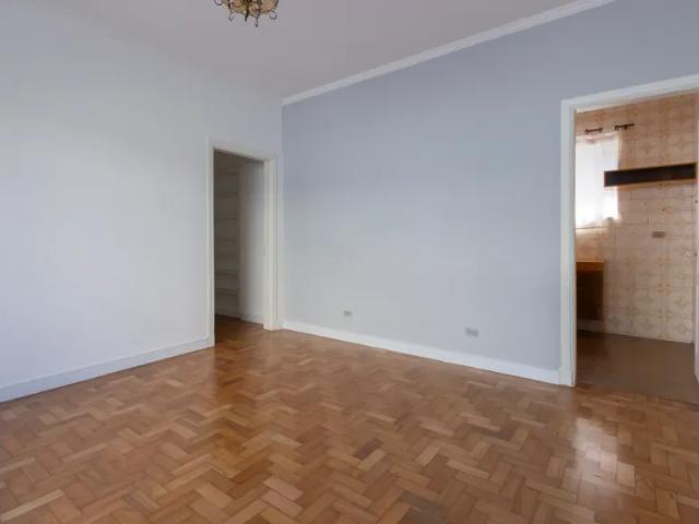 Casa comercial na Rua Santa Cruz, N. 1112 • 130 m²