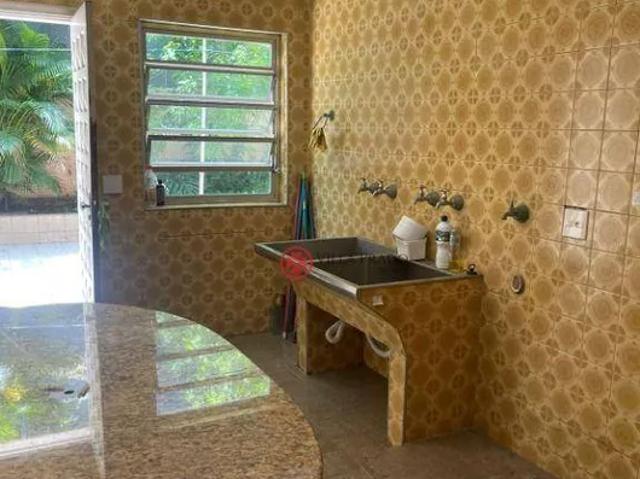 Casa comercial no tatupé em excelente localização