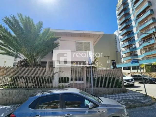 Casa comercial no bairro Centro em Florianópolis