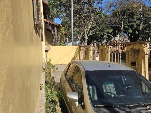 Casa comercial no Bairro Floresta