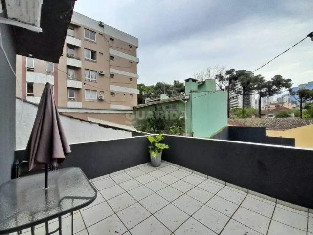 Casa comercial no bairro Petrópolis