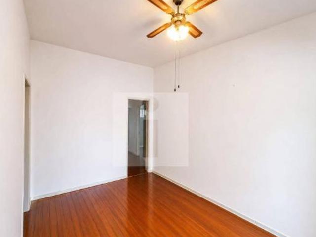CASA COMERCIAL NO CAMBUÍ 4 SALAS E EXCELENTE LOCALIZAÇÃO Campinas/SP