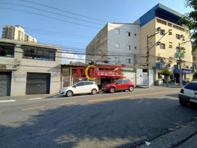 Casa Comercial no centro de Guarulhos com 216 metros de terreno com 04 rendimentos
