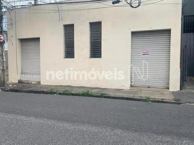 Casa comercial no Lagoinha