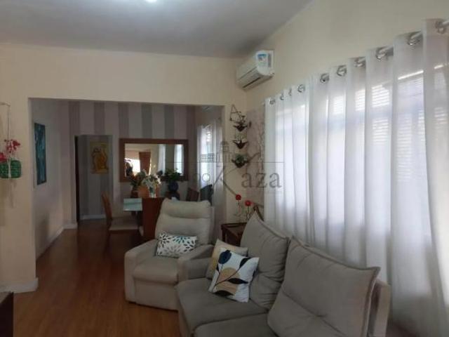 Casa Comercial ou Residencial Vila Maria 2 Dormitórios 160m²
