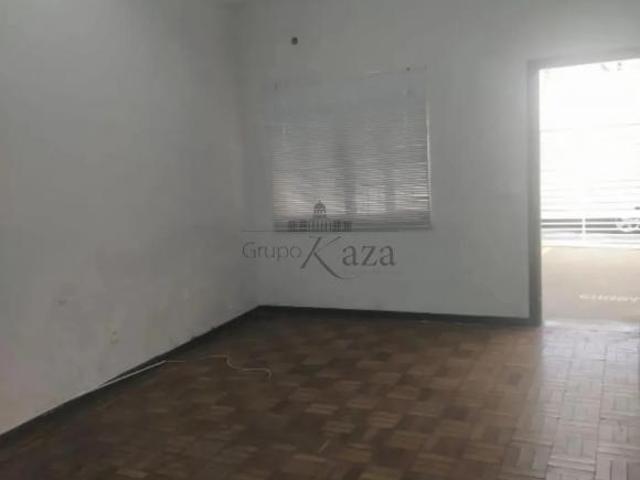 Casa Comercial ou Residencial Campo Belo 3 Dormitórios 300m²