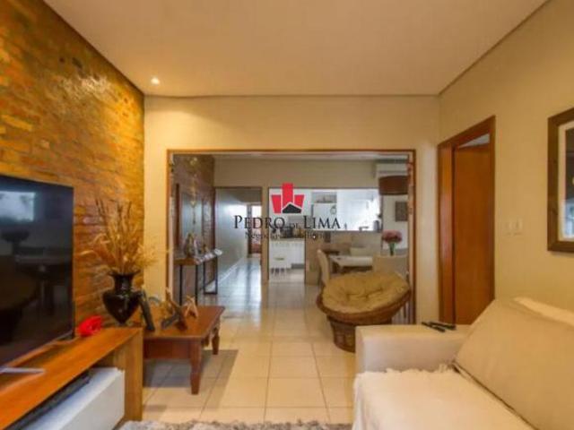 Casa comercial ou residencial na Mooca com 2 quartos, área gourmet e 8 vagas de garagem