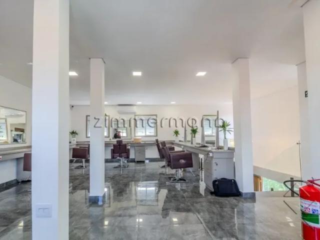 Casa comercial pacaembu 4 vagas piscina