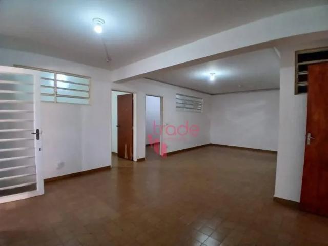 Casa Comercial para Alugar com 09 Salas no Bairro Jardim Sumaré em Ribeirão Preto com Piscina