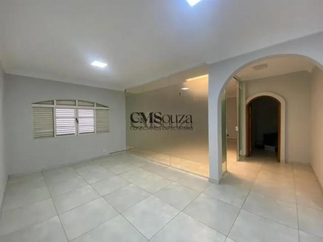 Casa comercial para alugar com 330m² na Avenida Higienópolis – Londrina