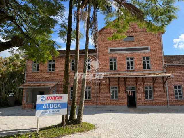 Casa comercial para Alugar no bairro Centro em Indaial