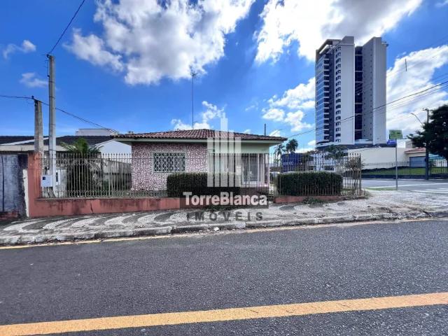 Casa Comercial para locação, 5 salas, 2 vagas de garagem, Edícula com churrasqueira, 180m², Órfãs