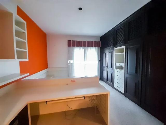Casa comercial para locação com 04 dormitórios, 04 vagas e 640m² no bairro Boa V