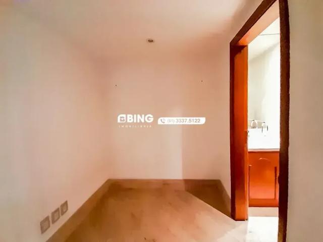 Casa comercial para locação com 04 dormitórios, 04 vagas e 640m² no bairro Boa Vista, Porto Alegre