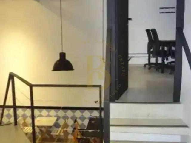 Casa Comercial para Locação em Pinheiros, 350m², 2 pavimentos e 10 Salas