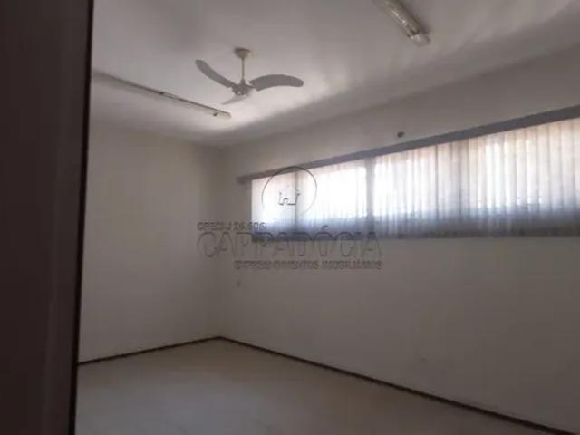 Casa comercial para locação no bairro Vila Santa Cruz | 157 m² | 8 salas