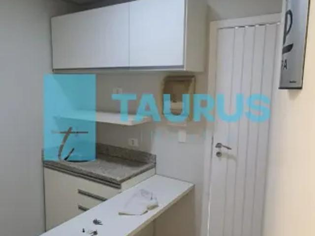 Casa comercial para locação no Brooklin, 5 salas, 2 vagas, 118 m²