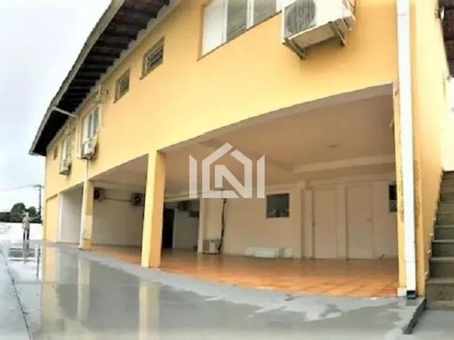 Casa comercial para Locação no miolo da Granja Viana