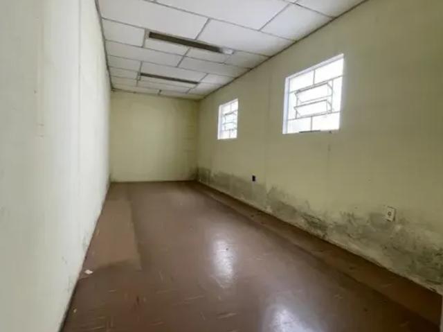 Casa comercial para venda e locação em Mogi das Cruzes, excelente localização, região central da cid