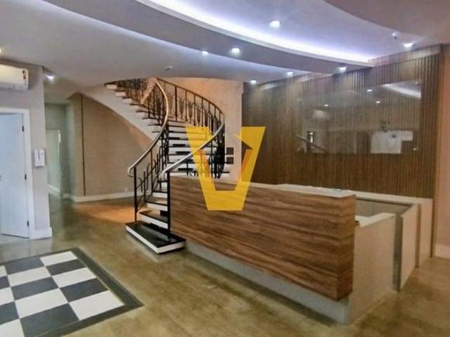Casa comercial para venda e locação em Indianópolis, 500m²