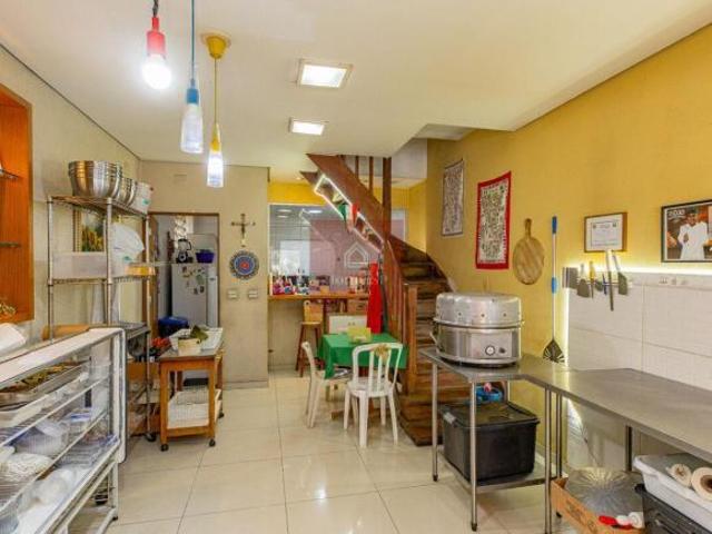 Casa comercial para venda em Moema, 107m²