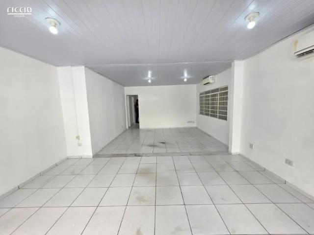 Casa comercial para venda em ótima localização São Dimas