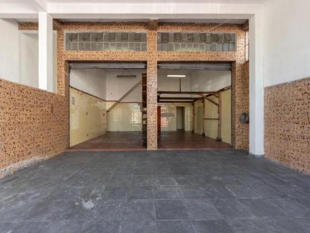 Casa comercial para venda, 210m²