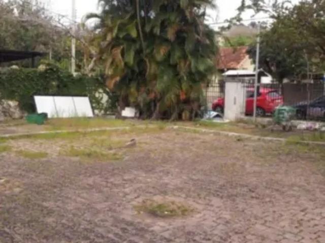 Casa Comercial para Venda 400m², 0 dormitórios, Tristeza