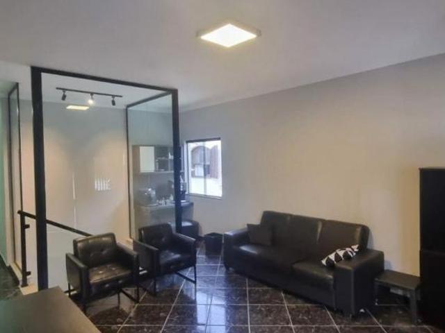 Casa Comercial para Vnenda Localização Privilegiada!