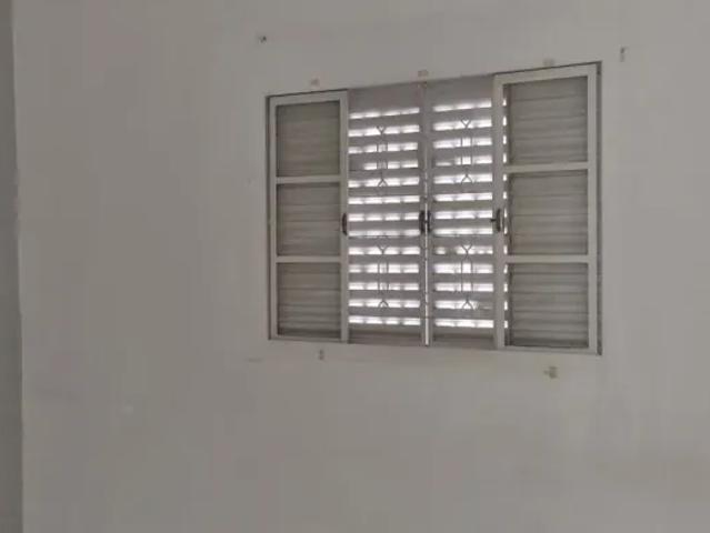 Casa comercial Área útil 100 m²