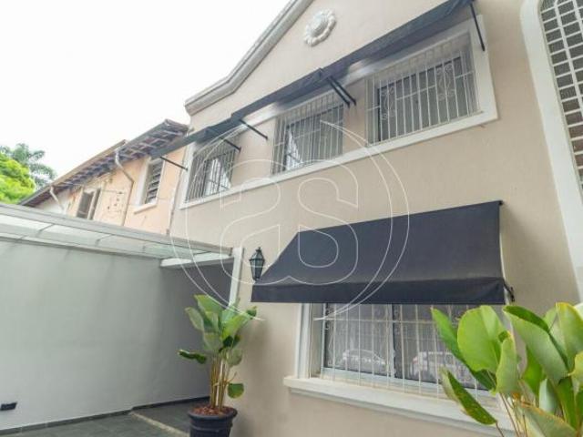 Casa Comercial / Residencial à Venda no Brooklin com 6 Salas, 2 Vagas e Estrutura Completa