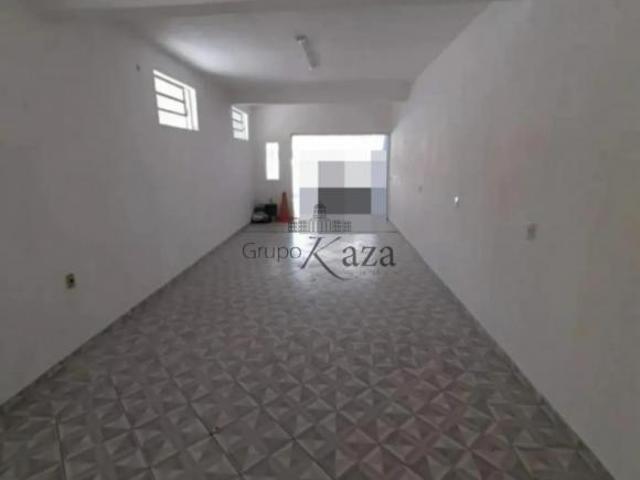 Casa Comercial Residencial Eugênio de Mello 2 Dormitórios 64m²