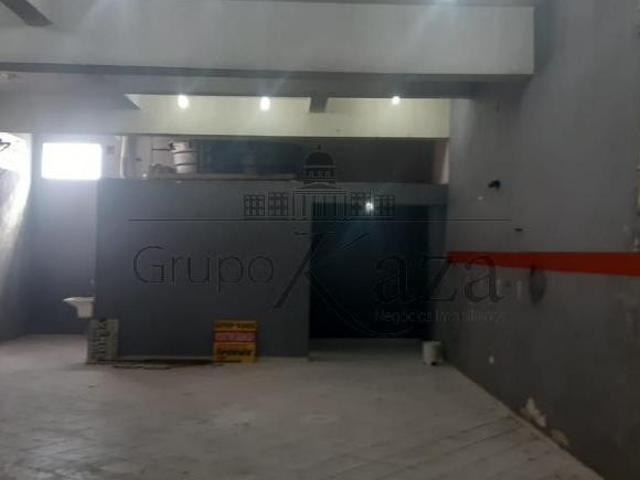 Casa Comercial Residencial São João Jacareí 335m² 3 Dormitórios