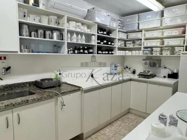 Casa Comercial Residencial São Paulo 182m²