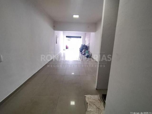 Casa comercial/residencial a venda com 02 dormitorios na regiao do Jardim Marajoara