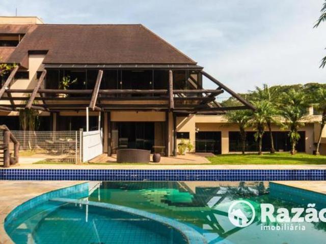 CASA COMERCIAL/RESIDENCIAL COM 5 QUARTOS ÁREA TOTAL 863,68 m² SÃO LOURENÇO REF 6028.01