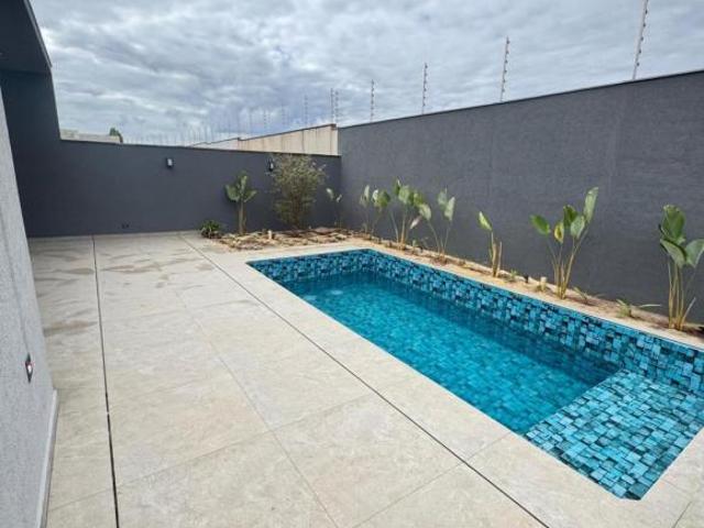 Casa completa no Condominio Vivendas da Mata | Só aqui na Rosa e Rangel Consultoria e Assessoria Imo