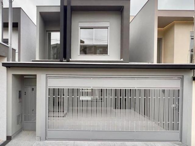 Casa completa à venda no Portal dos Ipês III – Cajamar/SP