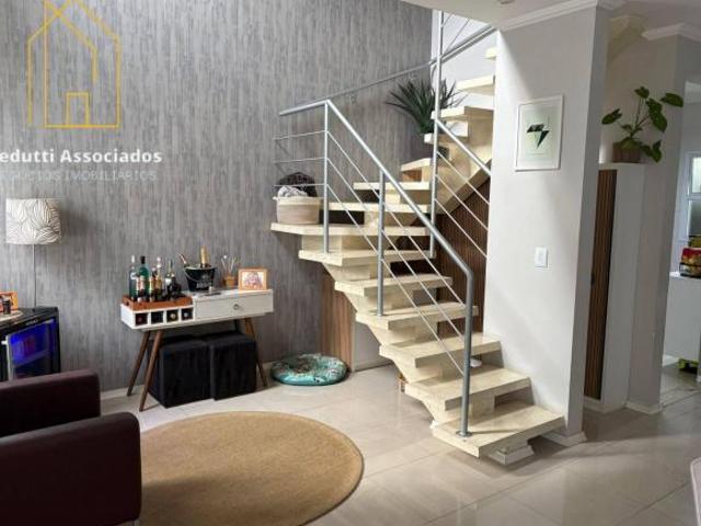 Casa completa, bem decorada,com planejados, área gourmet, lazer completo