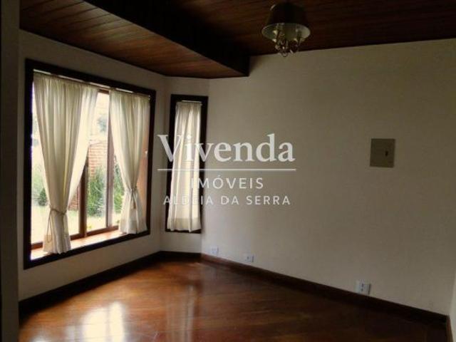 Casa Completa com 310m² em Condomínio ? Aldeia da Serra