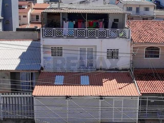 Casa Completa com Dependência e Ampla Garagem na QS 04 Riacho Fundo I