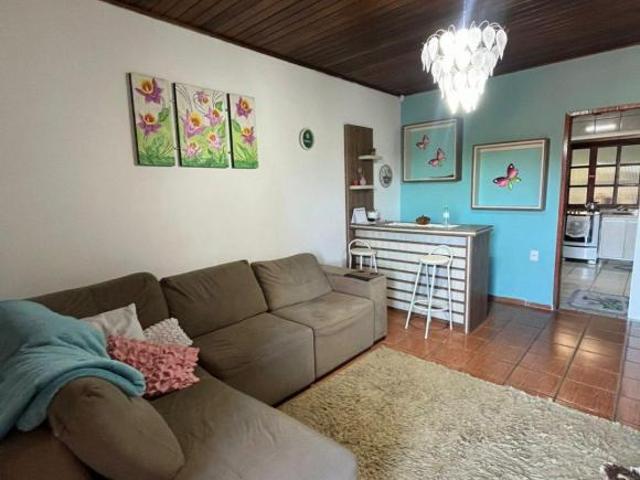 Casa Completa com Piscina e Porteira Fechada – Conforto e Espaço pa