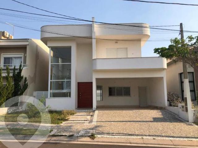 Casa completa, disponível R$9.500 locação no Condomínio Lugano Swiss Park