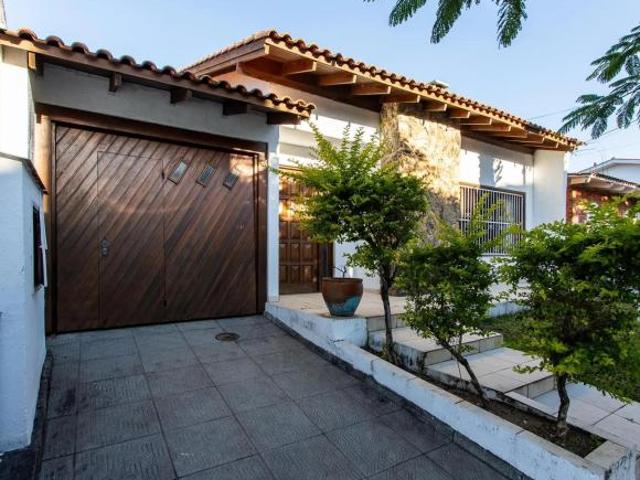 Casa completa e sofisticada no Jardim Verde Ipanema!