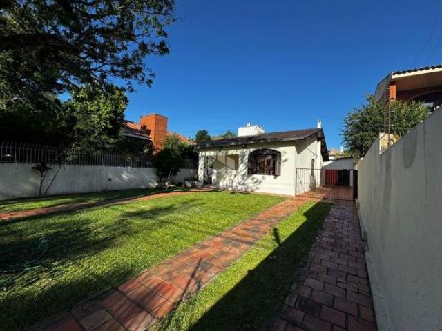 Casa Completa em Terreno Grande Ideal para Família e Eventos
